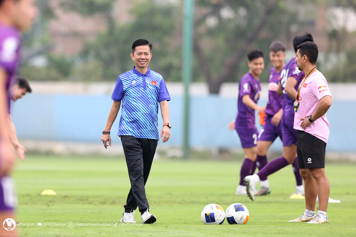 VFF - Đội tuyển U23 Việt Nam hào hứng bước vào buổi tập đầu tiên, chuẩn bị cho đấu trường châu Á