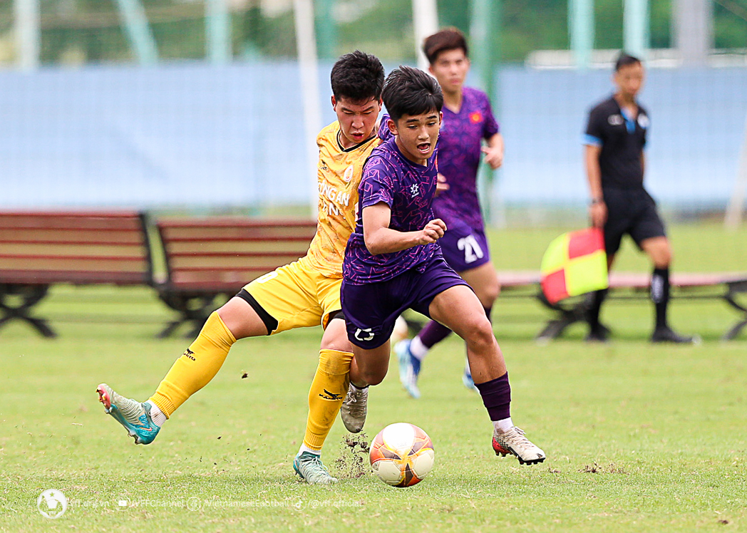 VFF - Đấu tập, đội tuyển U19 Việt Nam 2 - 1 CLB Trẻ CAHN: Bài kiểm tra chất lượng